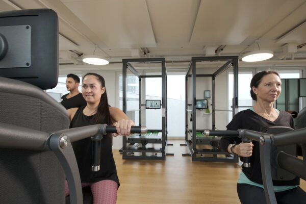 eGym: Intelligent geführtes Krafttraining